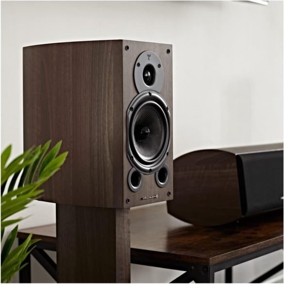 Wharfedale Diamond 9.1 Bookshelf Speakers Review - AudioComAV